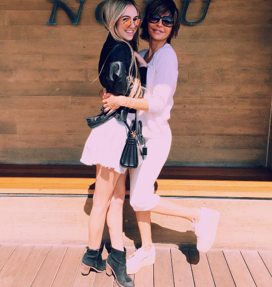 Lisa Rinna's Daughter Delilah Belle Hamlin Is Officially A Model Now ...