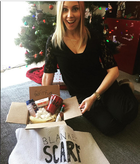 Photo of the Day: Amy Phillips Pokes Fun At Reality Star Product Ads On ...