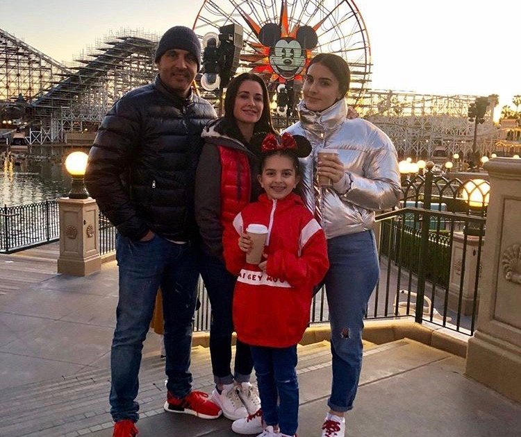 Kyle Richards Celebrates Daughter Portia's 10th Birthday In Disneyland ...