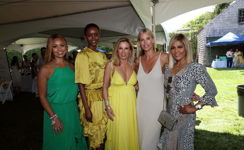 Gizelle Bryant Says Ramona Singer Is "Insane" For Kicking Her Out Of Photo