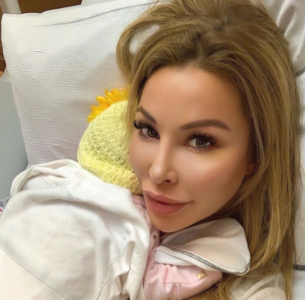 Real Housewives Of Miami Alum Lisa Hochstein Welcome A Baby Girl Via ...