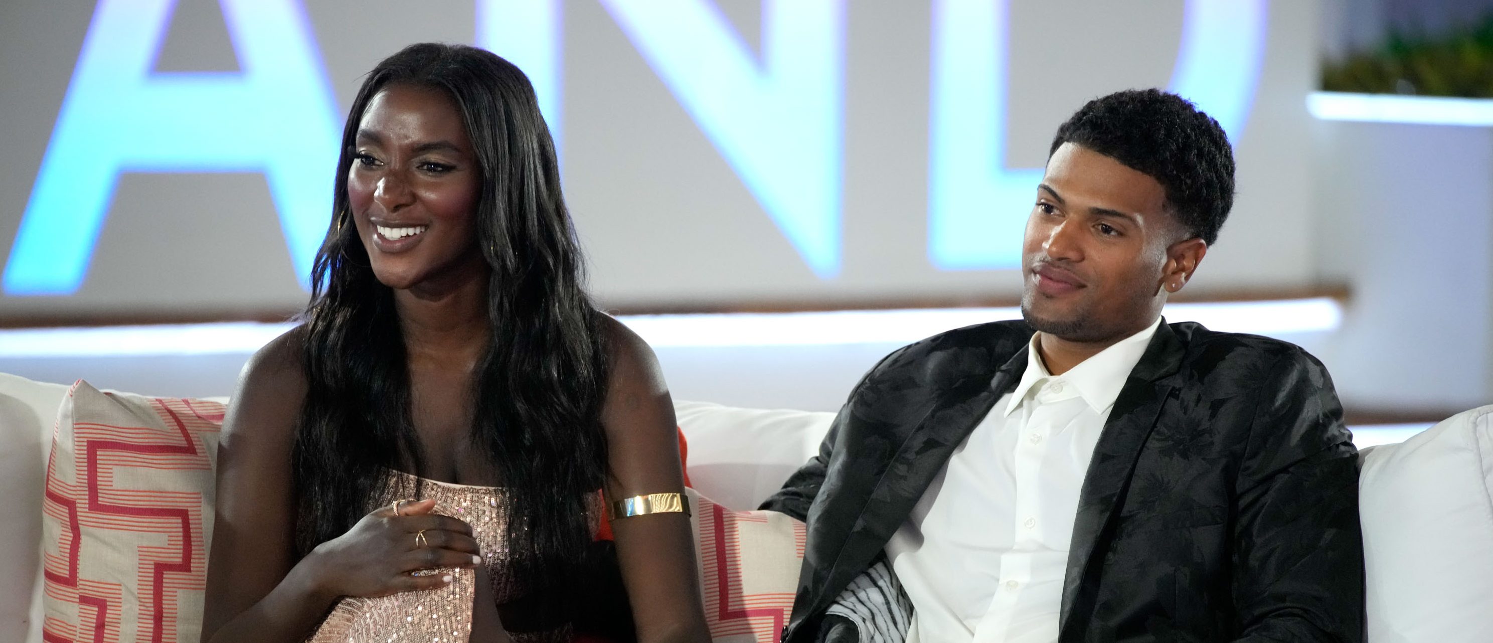 Love Island - Reality Tea