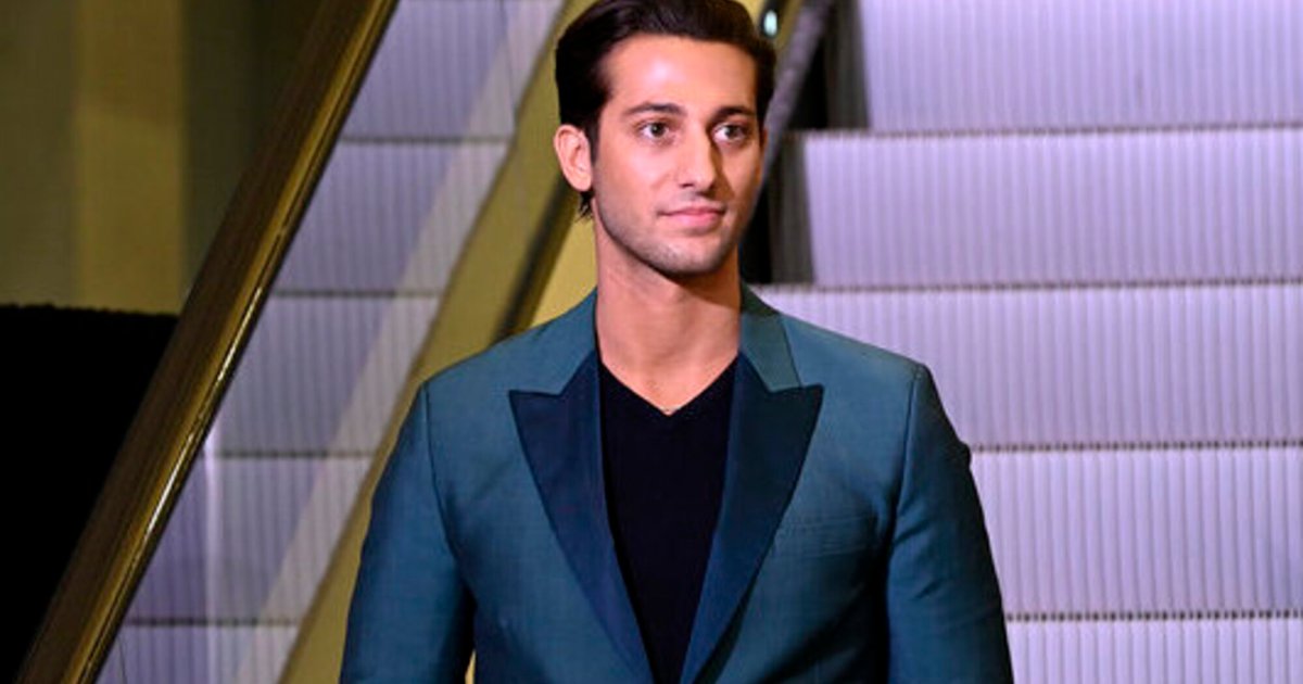 Joe Bradley Jokes About Salley Carson’s Bachelor History