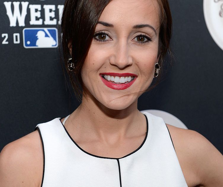 Ashley Hebert - Reality Tea