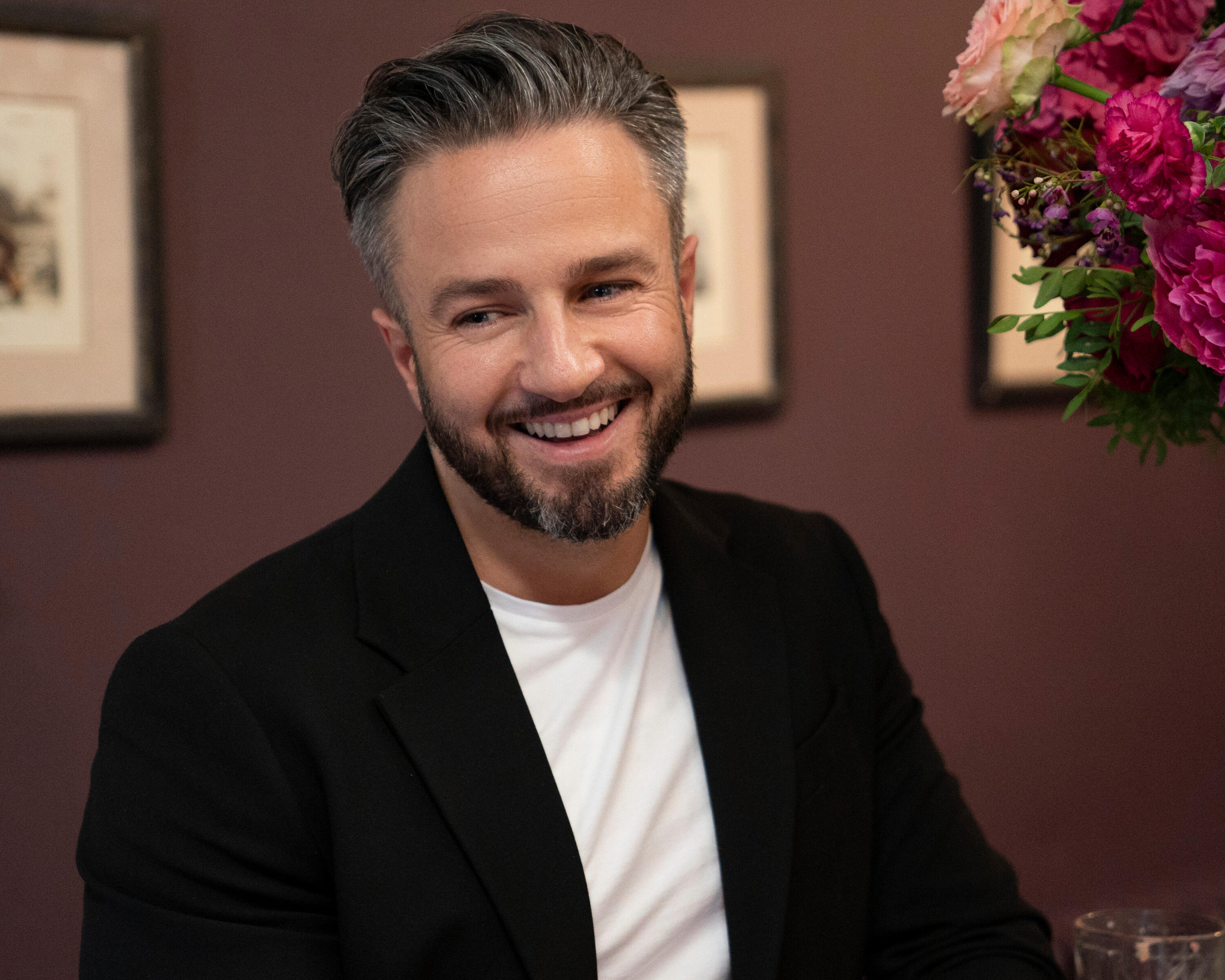 Anthony Bar - Reality Tea