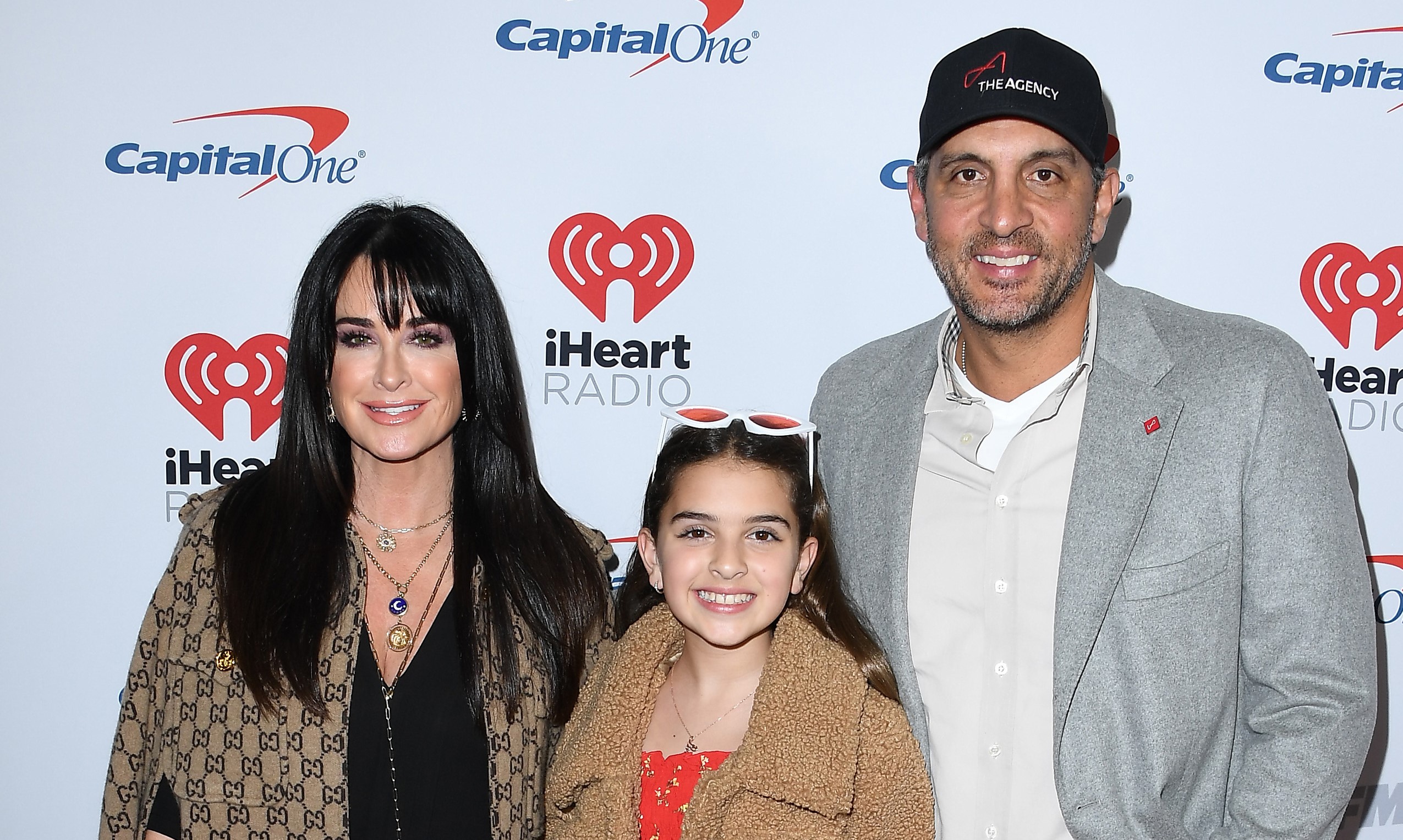 Kyle Richards and Mauricio Umansky Reunite to Surprise Daughter ...