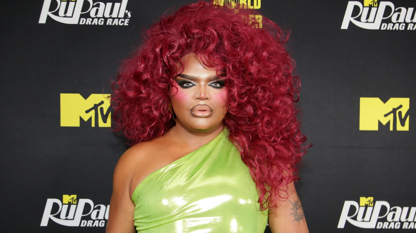 New Drag Race Spinoff Confirmed With Six Returning Queens - Reality Tea