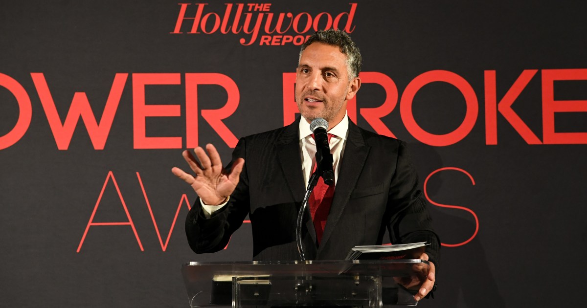 Mauricio Umansky Caught Kissing Another Woman in Greece - Reality Tea