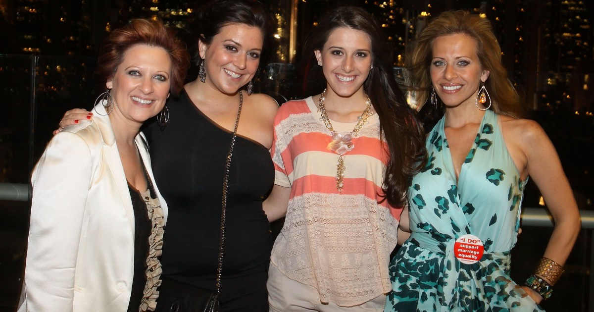 Dina Manzo’s Daughter Lexi Accuses Caroline of ‘Betrayal' - Reality Tea