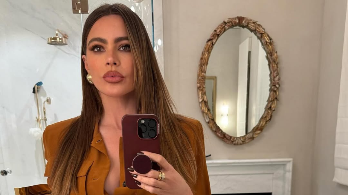 Sofia Vergara Is Bold & Beautiful in Throwback Photos - Reality Tea