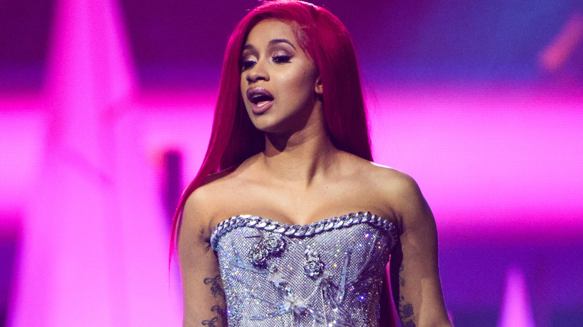 Cardi B's Debuts Dramatic Hair Transformation in New Video - Reality Tea