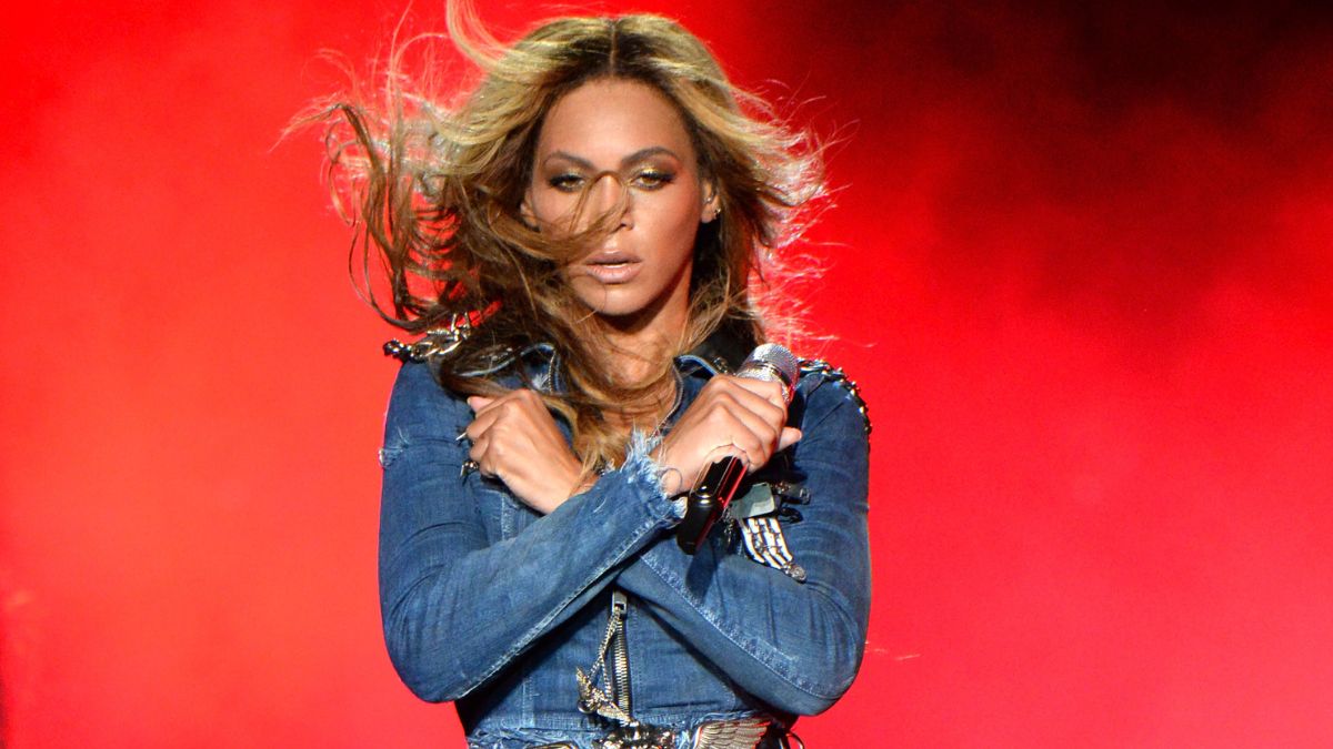 Beyonce Oozes Confidence in Playful Pool Video - Reality Tea