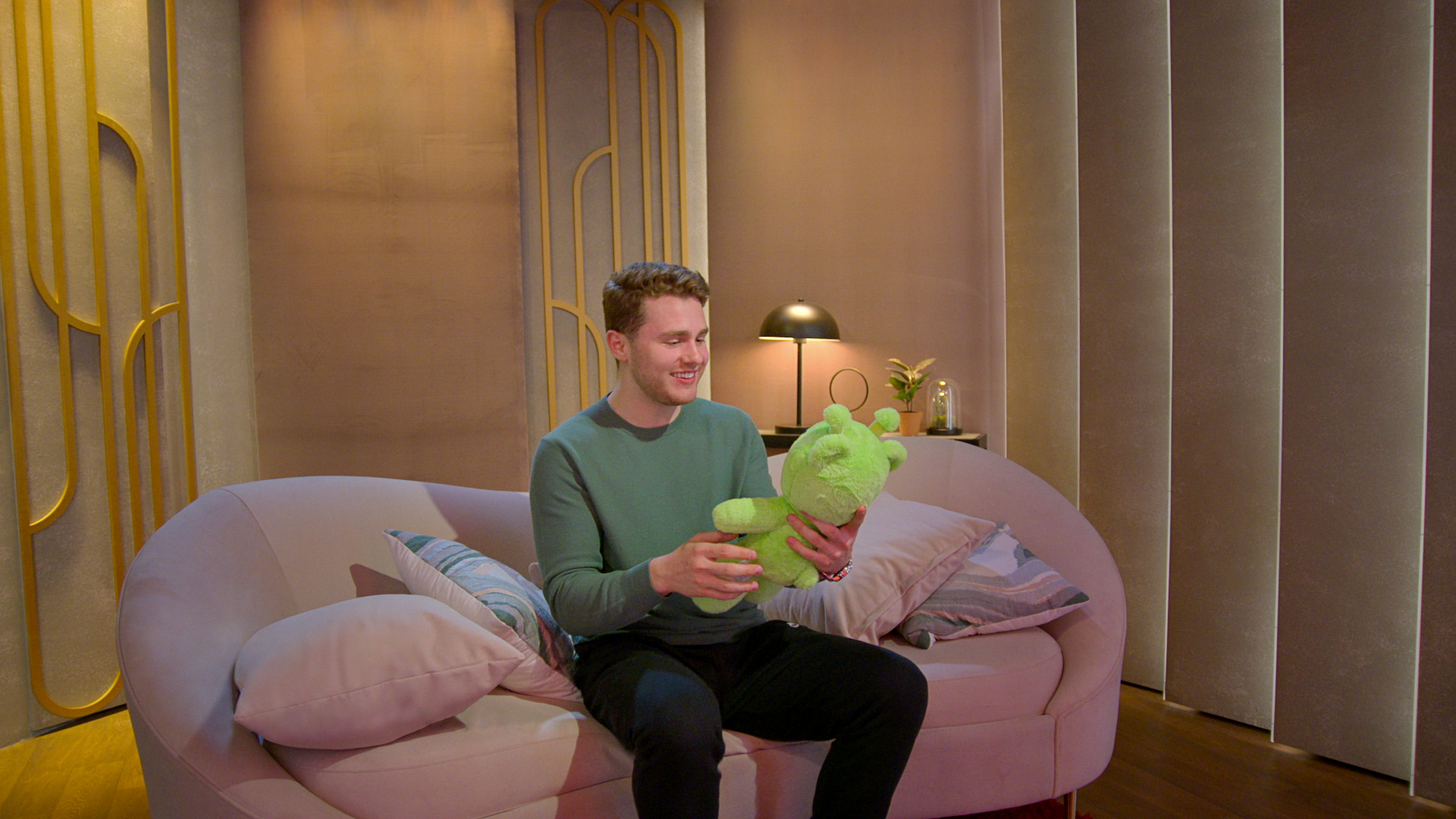Love Is Blind’s Alex Brown Reveals Unseen Connection - Reality Tea