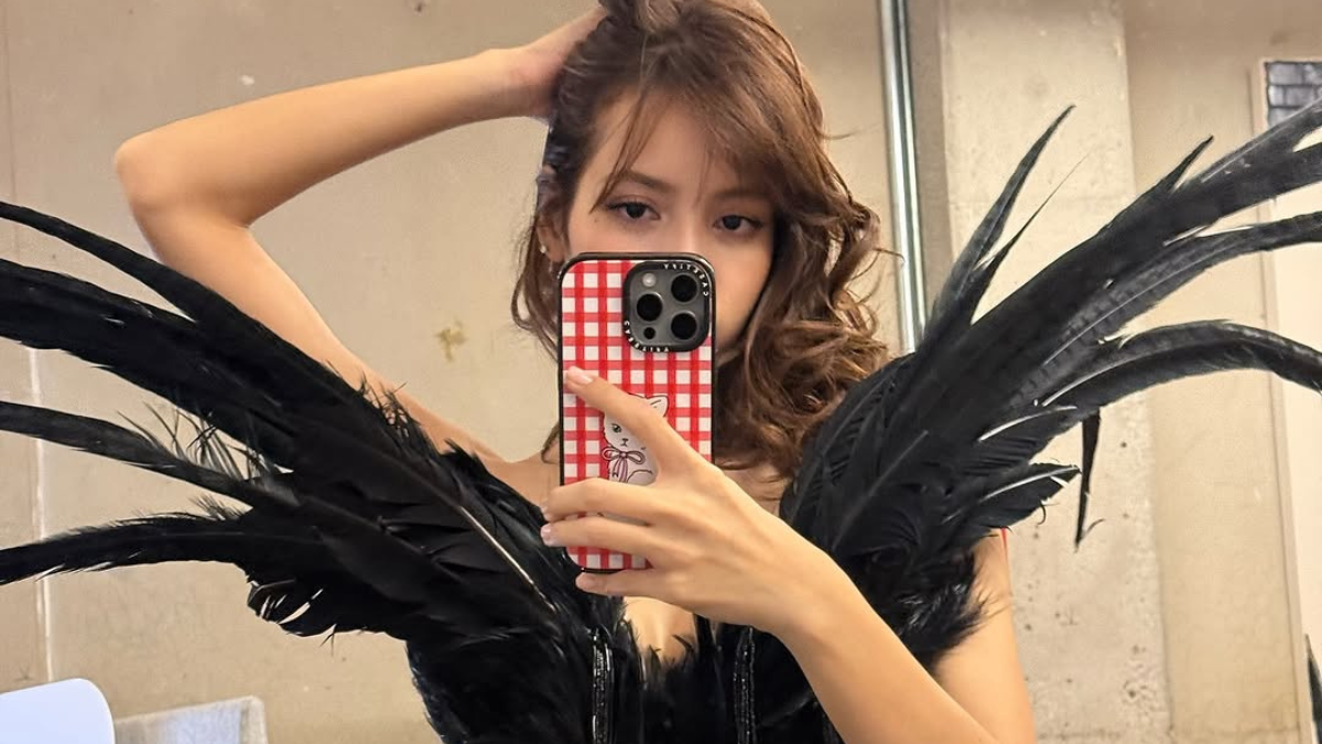 Blackpink's Lisa's Born Again BTS Photos Are All About the Drama ...