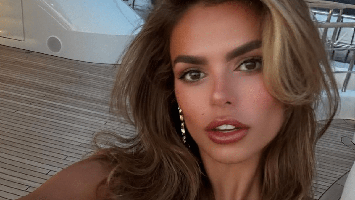 Brooks Nader's Bikini Photos Make for a Bold Mexican Vacay Look ...