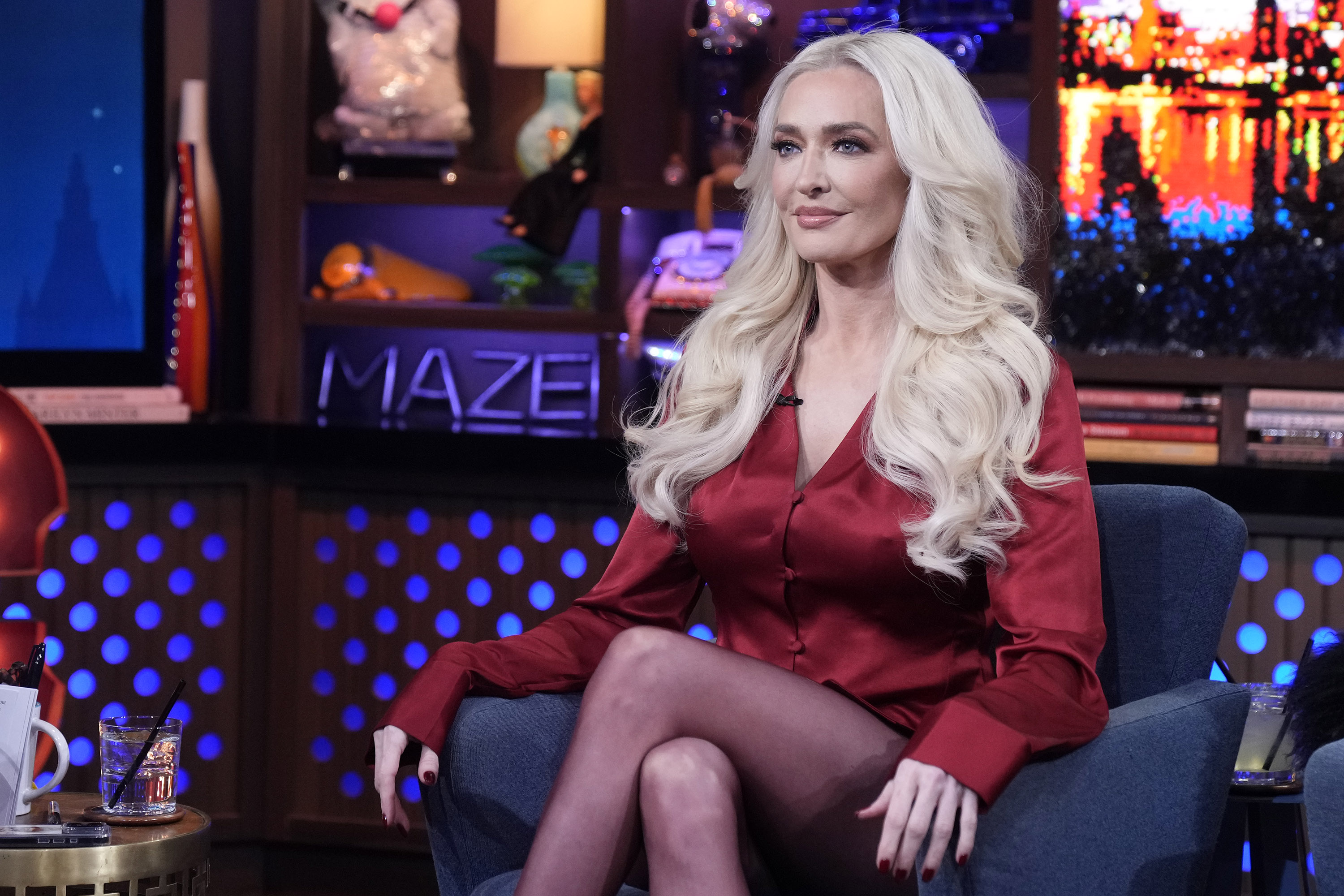 Erika Jayne Lisa Rinna Spotted Mauricio Umansky With Woman - Reality Tea