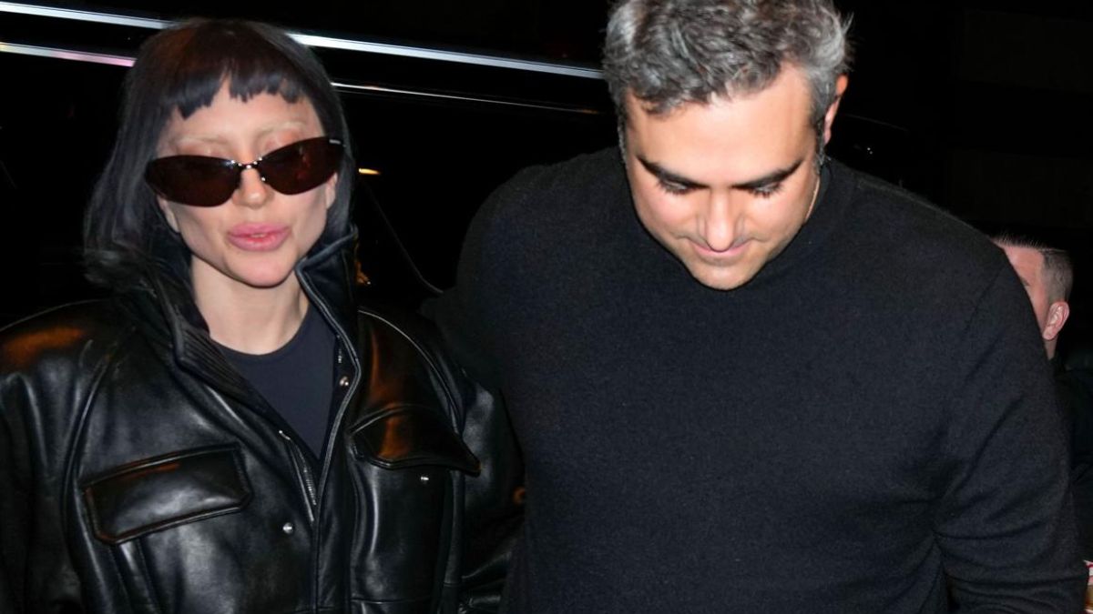 Lady Gaga & Michael Polansky Keep It Casual in Date Night Video ...