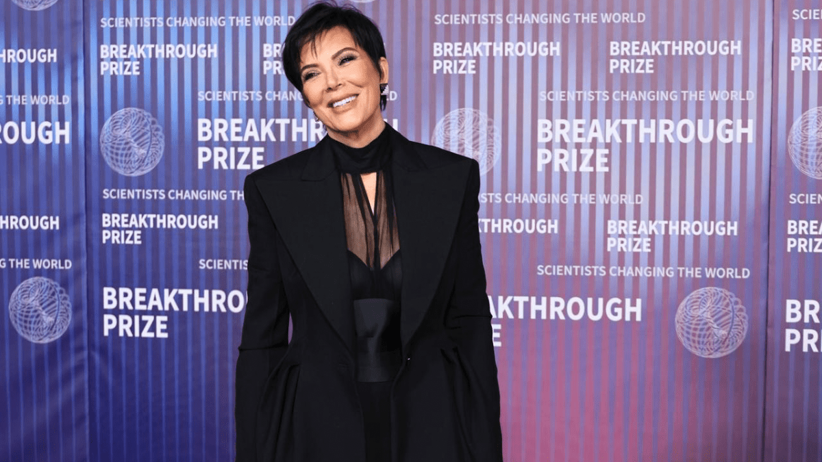 Kris Jenner's New Hair Transformation Is Kardashian-Approved - Reality Tea