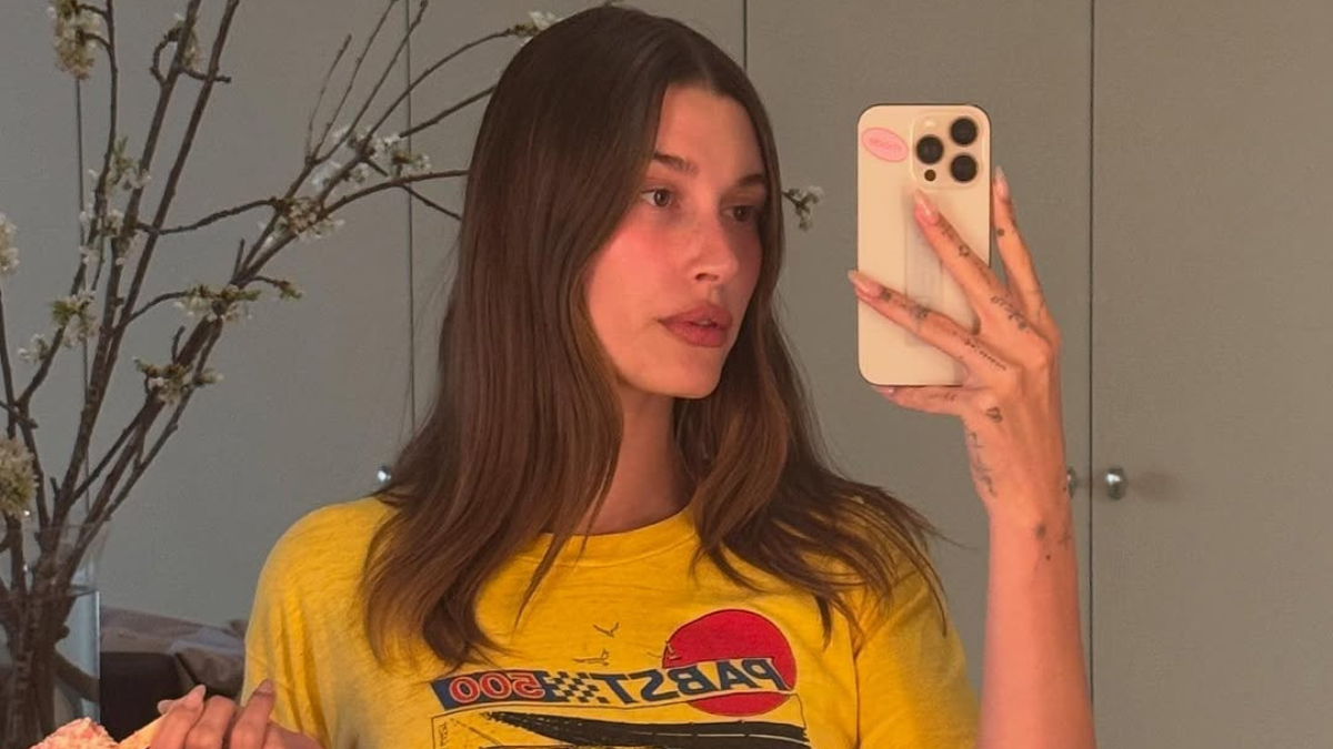 Hailey Bieber's Mood Shifts Captured in Photos Amid Divorce Rumors ...