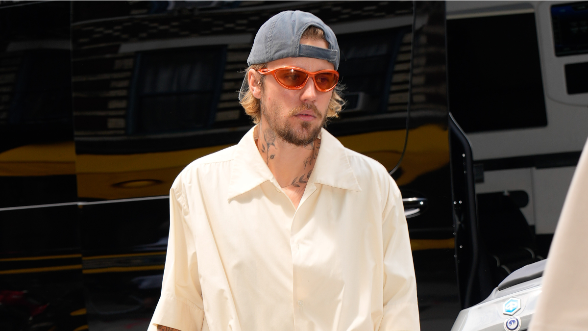 Justin Bieber Absent From Church Amid Pastor Drama, 'Source' Claims ...