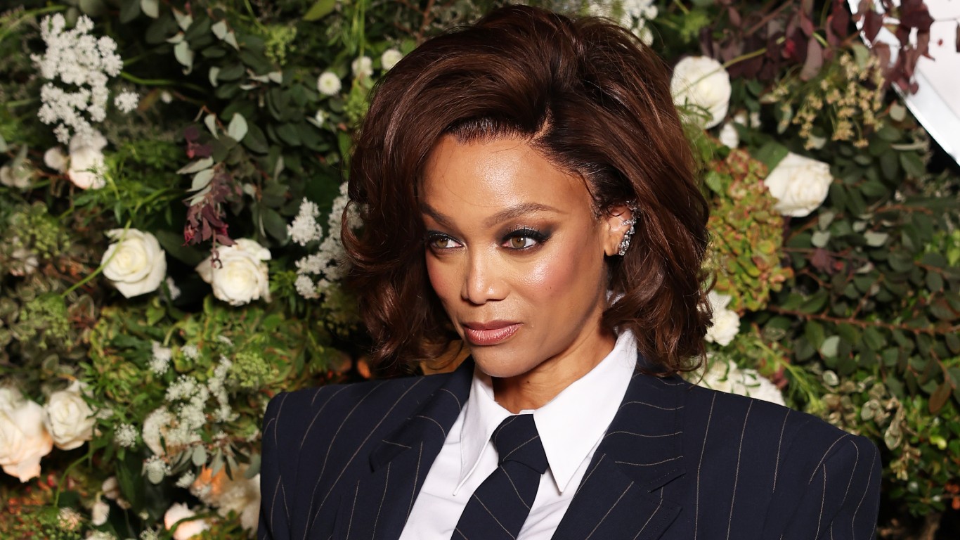 Tyra Banks and Jenna Lyons Project Runway Guest Judges - Reality Tea