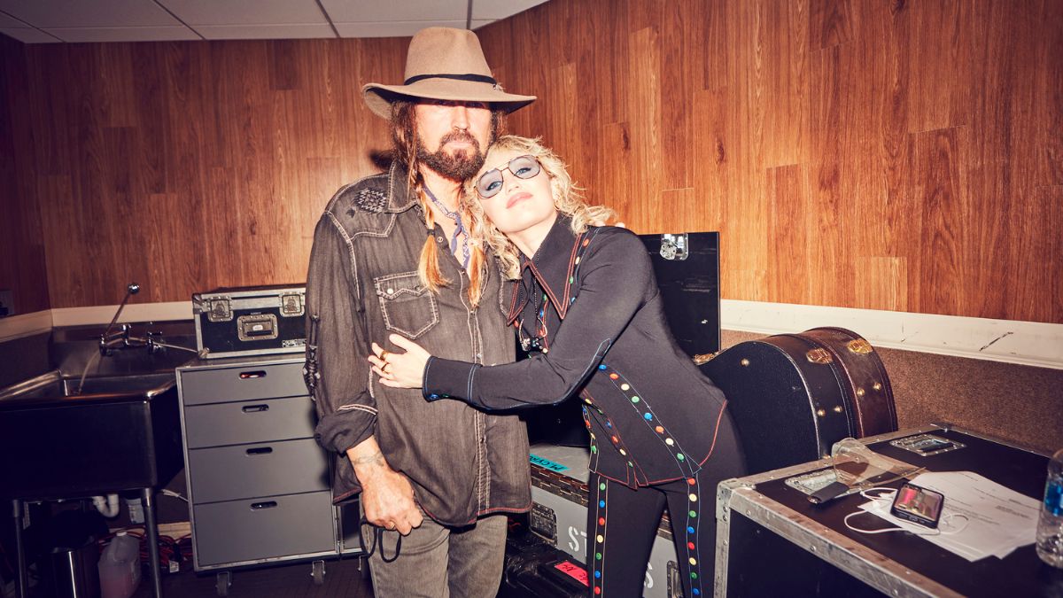 Miley & Billy Cyrus' Relationship Update Is Looking Good, Claims ...