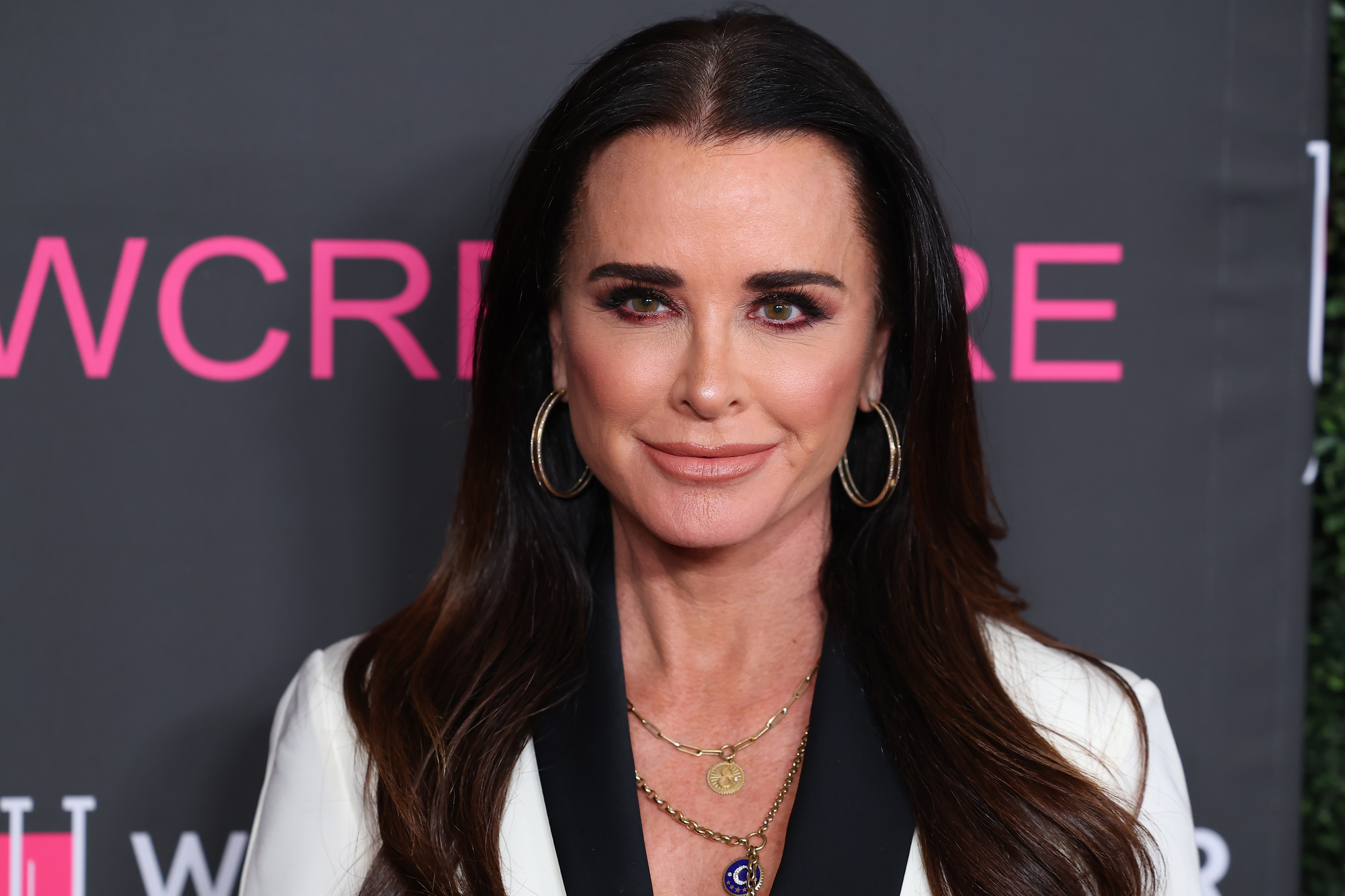 Kyle Richards Gives Update on Status With Mauricio Umansky