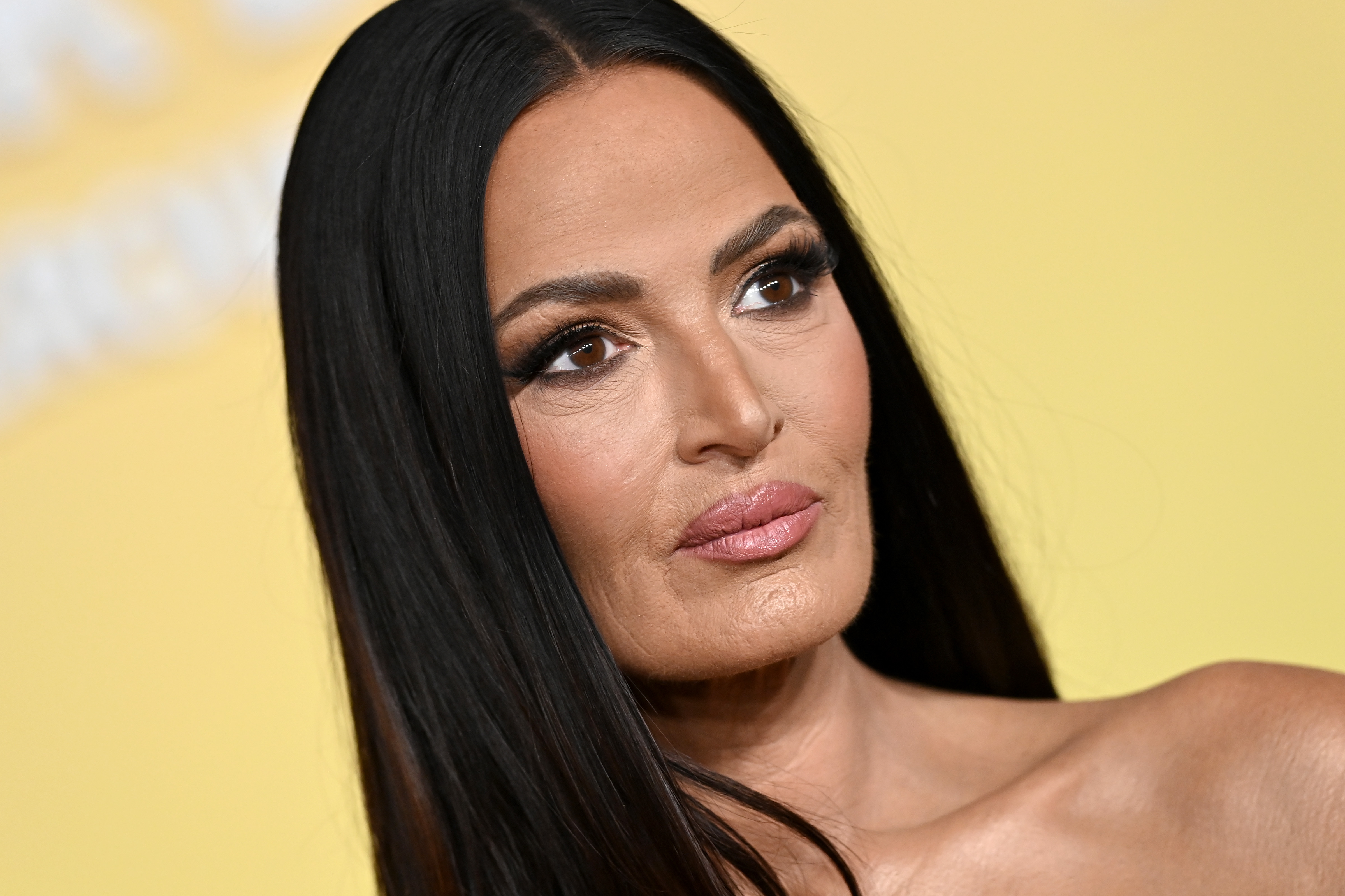 Lisa Barlow Shades Angie Katsanevas’ Tequila Brand - Reality Tea