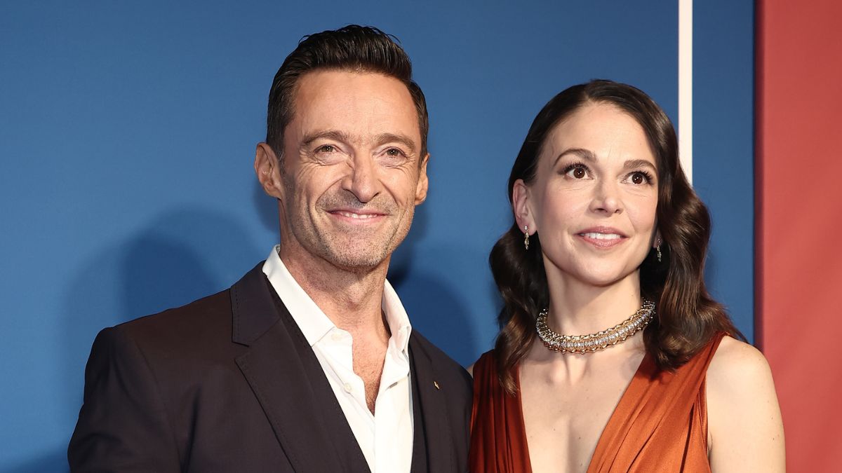 Hugh Jackman’s Girlfriend Guilty of Dating Him, Apologizes to Ex-Wife ...