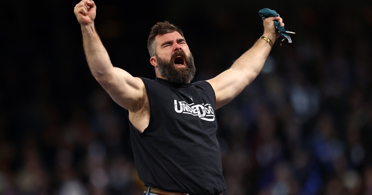 Jason Kelce Shows off New Physique After Shedding 30-Pounds - Reality Tea