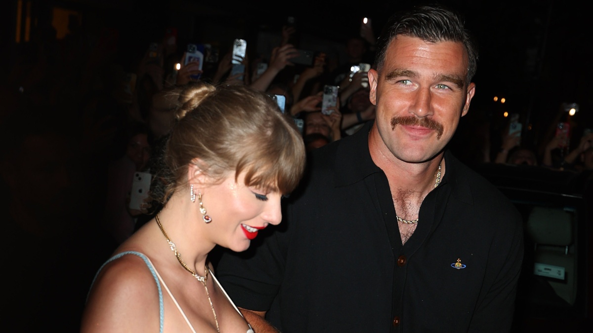 Fans of Travis Kelce's Podcast React to Taylor Swift Engagement ...
