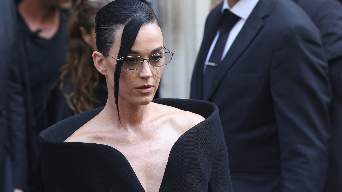 Katy Perry Called 'Greedy' Over Mansion Fight With Dying Veteran ...