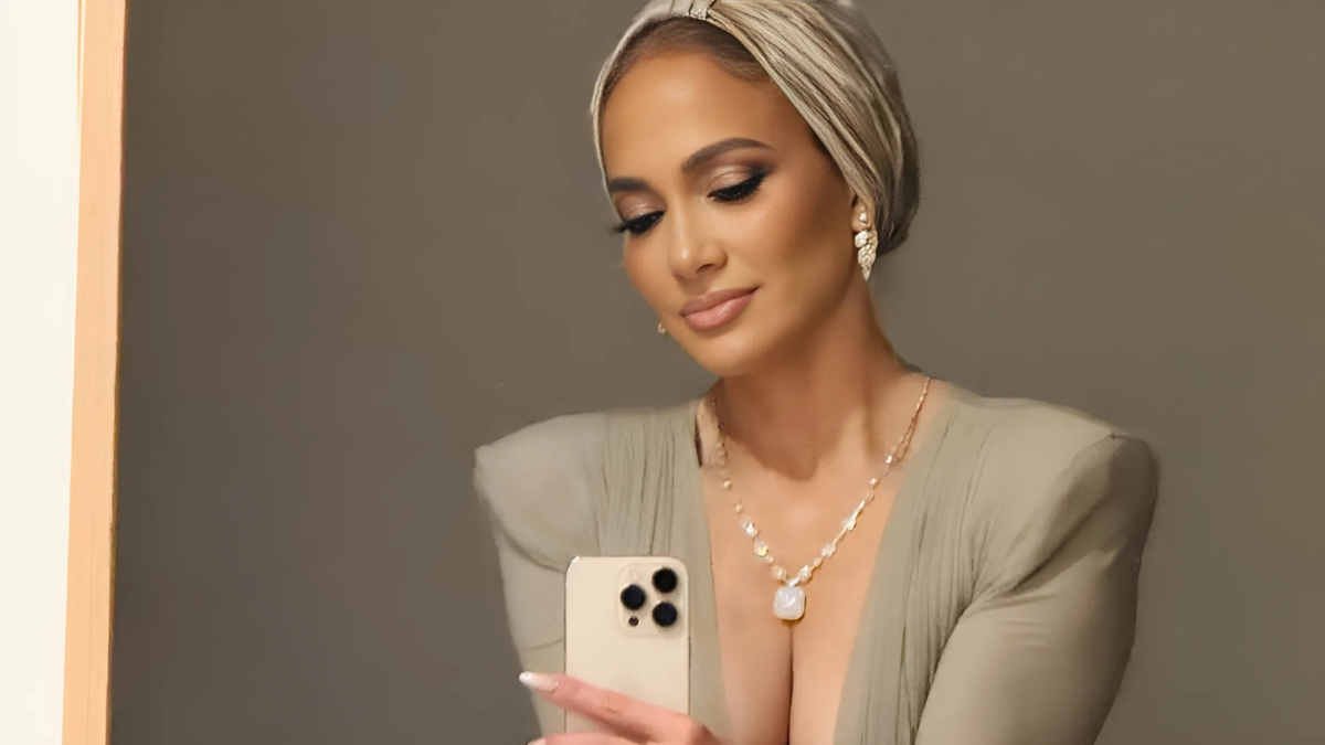 Jennifer Lopez 'Hurt' by 'Wednesday' Star's 'Unnecessary Jab,' Says ...