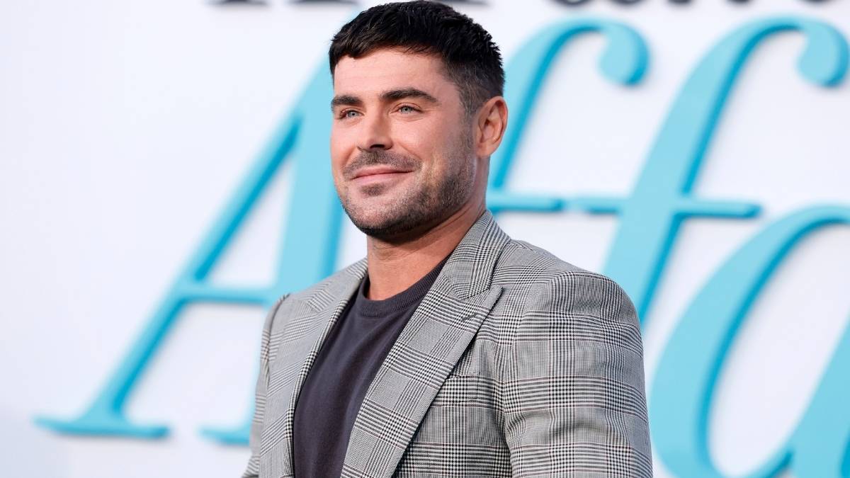 Zac Efron Debuts Blond Hair & Instantly Becomes Everyone’s 'Zaddy ...