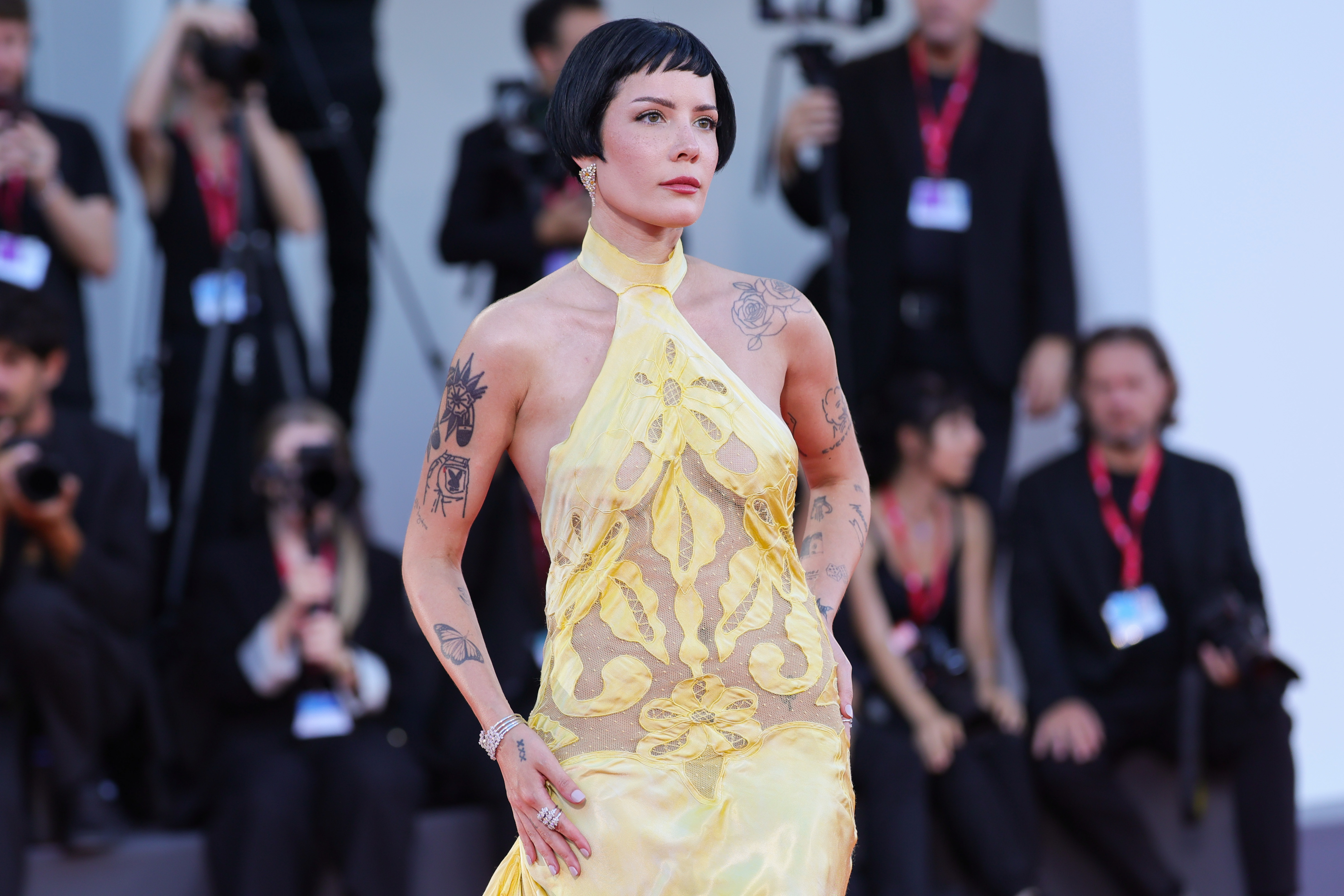 Halsey Shares Health Update After More Chemo Sessions - Reality Tea