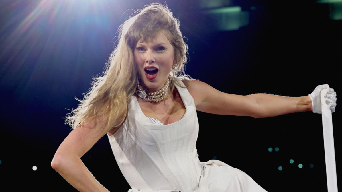 Taylor Swift Turned Down Super Bowl Performance After NFL Rejected Her ...