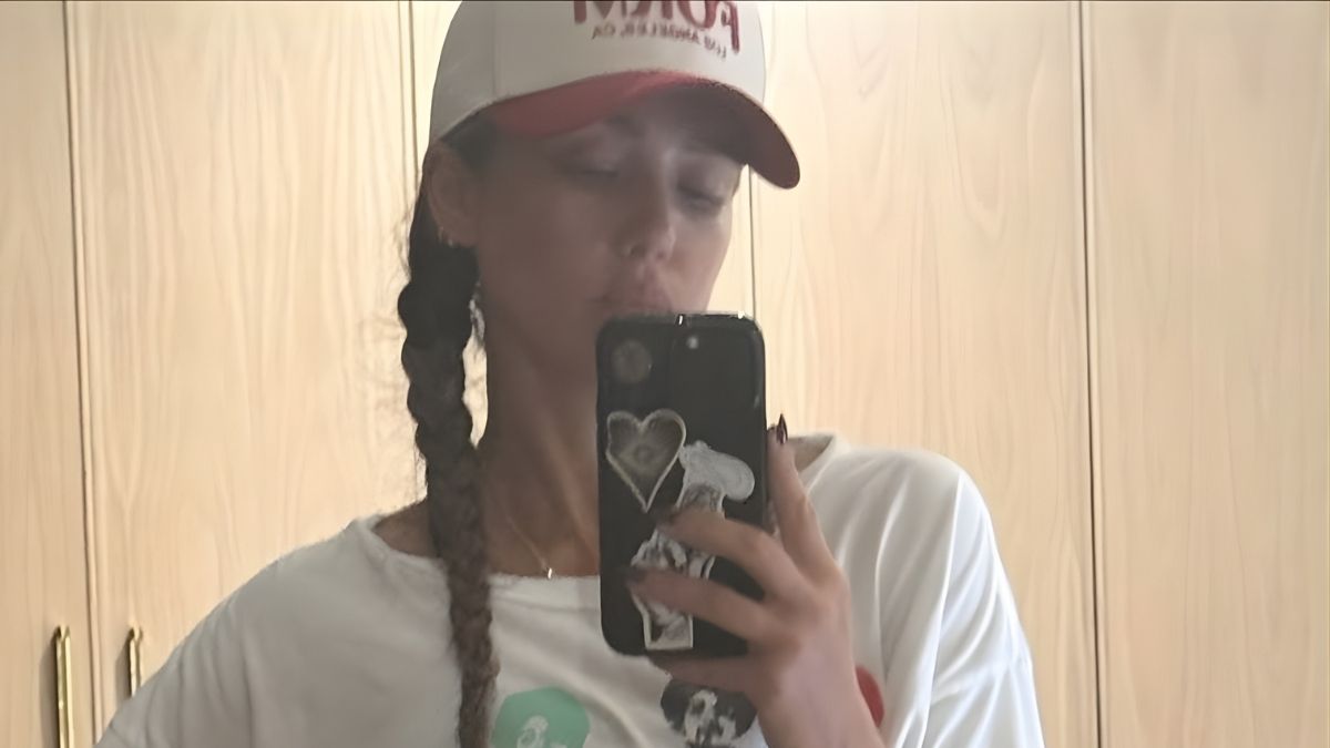 Jessica Alba’s Self-Care Photo Has Fans Calling Her ‘The Most Charming ...