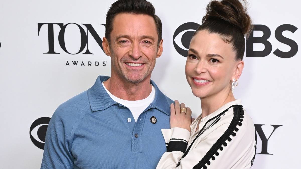 Hugh Jackman's Body Language Toward Sutton Foster Hints at 'Longing ...