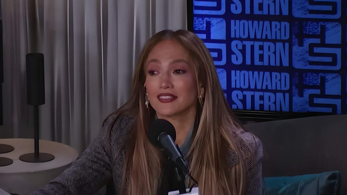 Jennifer Lopez Shares the Reason Behind Not Using Dating Apps - Reality Tea