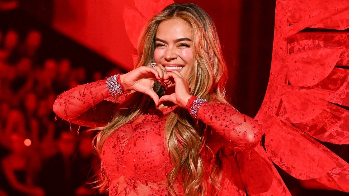 Karol G Is ‘Serving That Latina Vibe' in Red Lace Catsuit, Fans Say ...
