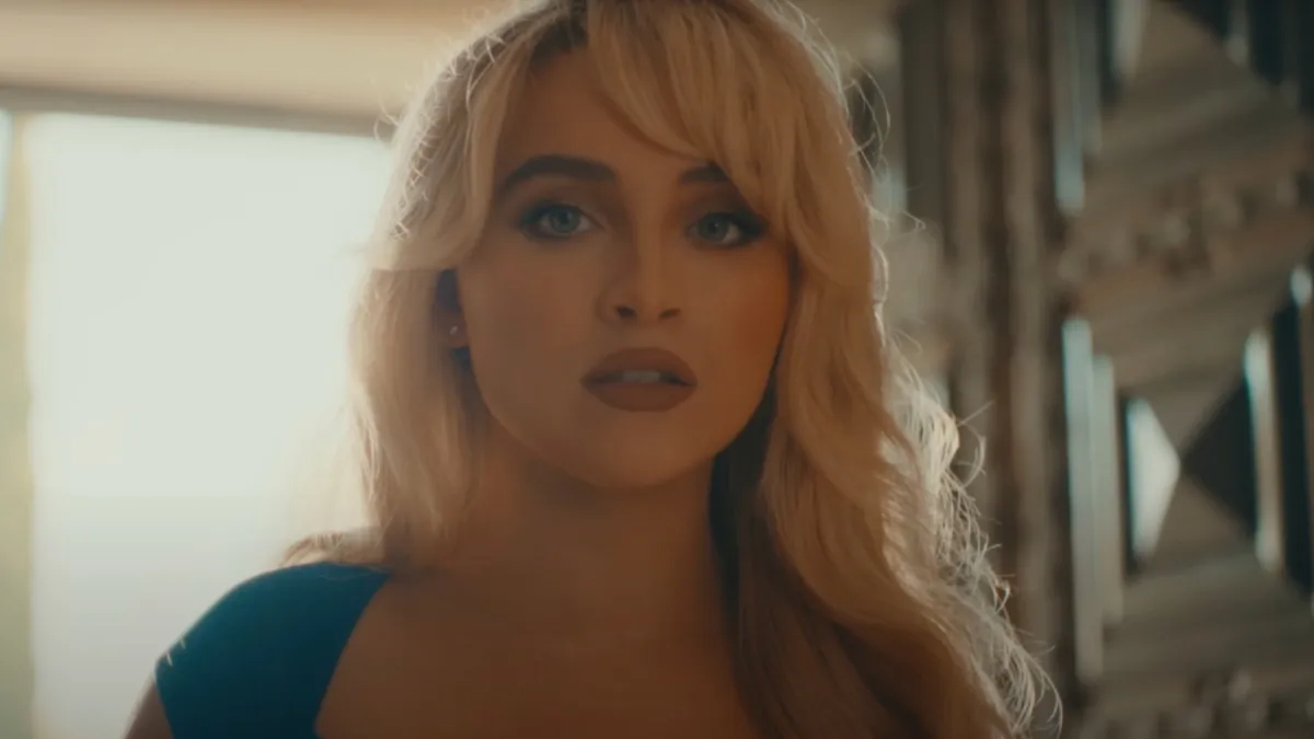 Sabrina Carpenter Gives Update on Dating Status After Barry Keoghan ...