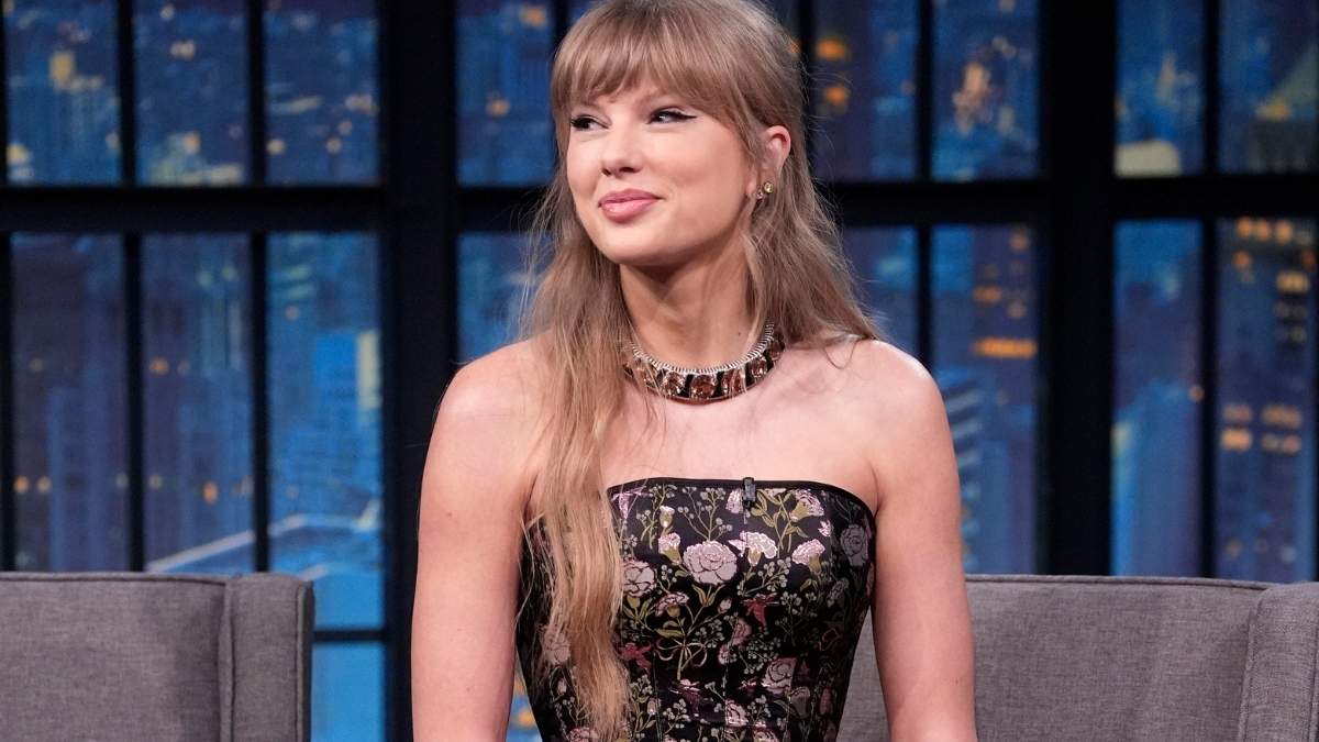 Taylor Swift Channels Showgirl Glam in Red Two-Piece, Earning 'Serving ...