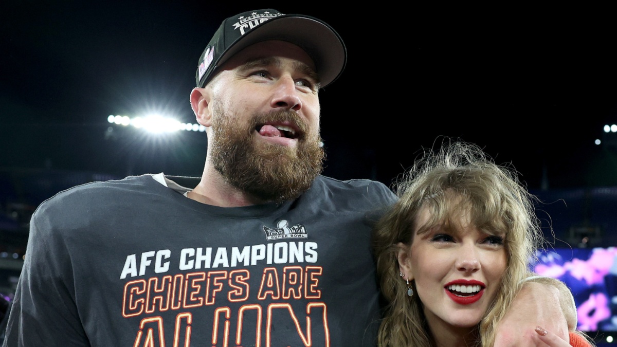 Travis Kelce's Former Coach Talks About Taylor Swift - Reality Tea
