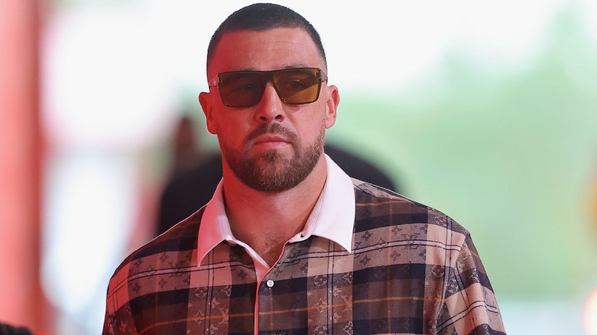 Travis Kelce Channels Taylor Swift’s Plaid Era in Outfit Ahead of ...