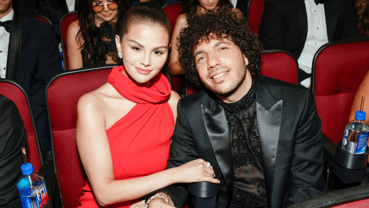 Photos: Selena Gomez Just Shared Some Intimate Wedding Moments & Fans ...