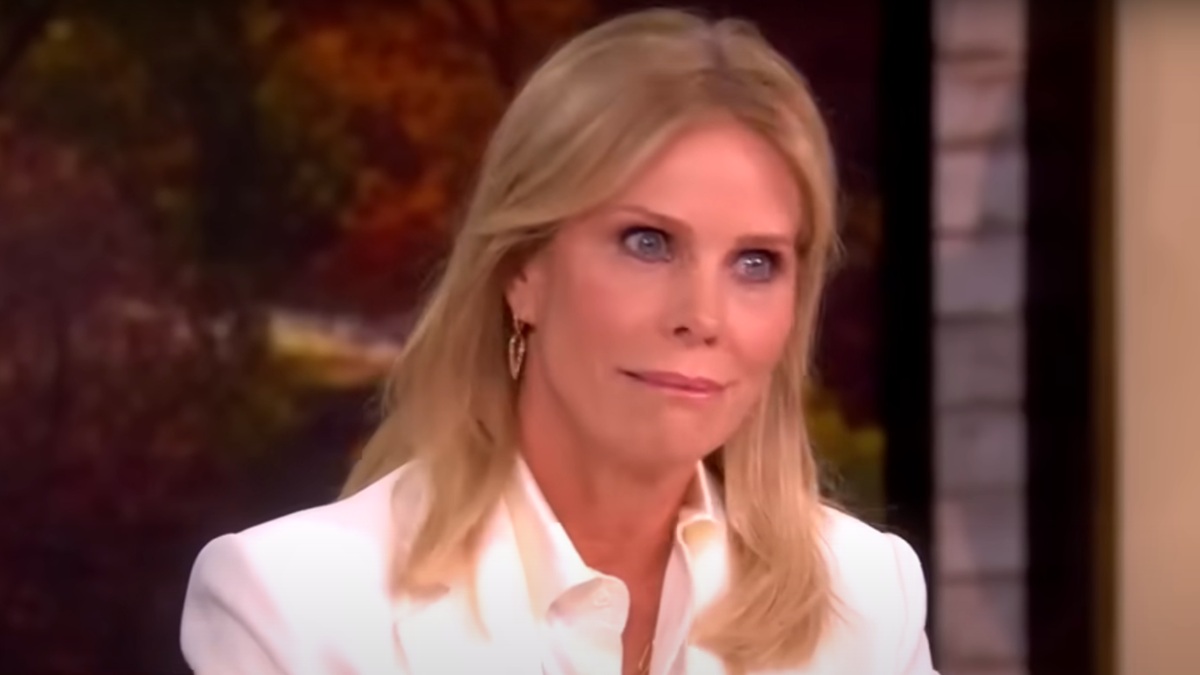 The View Co-Host Defends Cheryl Hines After Showdown: 'She Did A Great Job' - Reality Tea