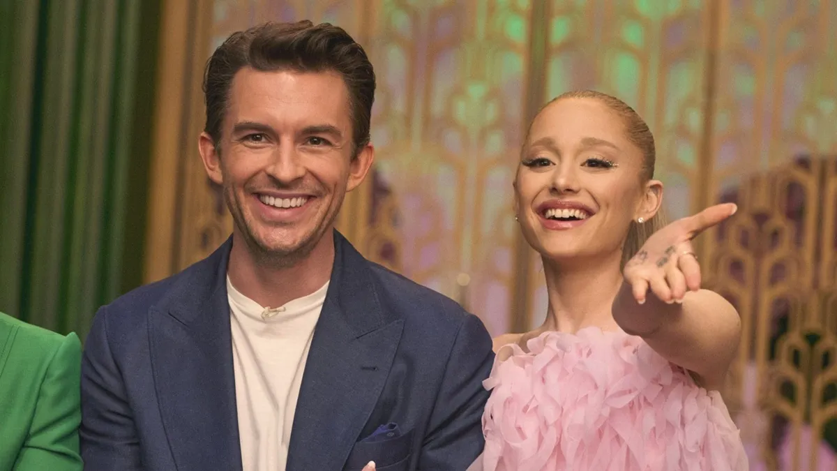 Jonathan Bailey & Ariana Grande’s Kiss That Fans Will Never Witness ...