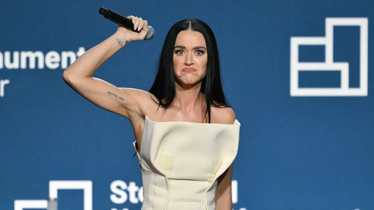 Katy Perry Gets Butterfly Tattoo With Stranger Amid Justin Trudeau ...