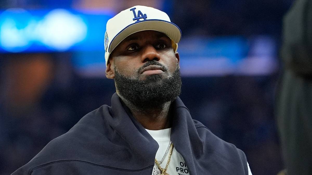 Fans React to YouTuber Calling Lebron James 'Small Creator' - Reality Tea