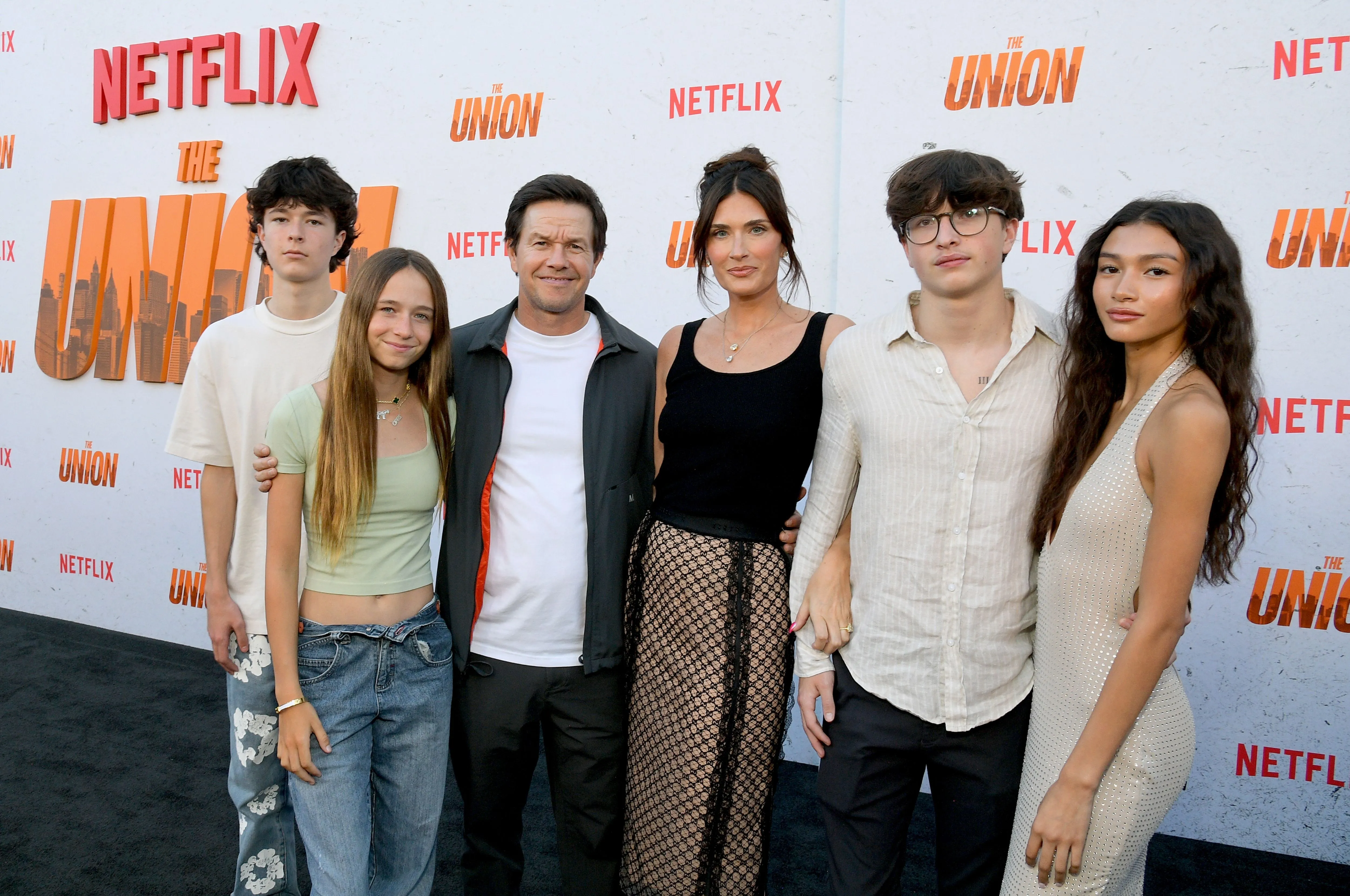 Mark Wahlberg’s 15-Year-Old Daughter Grace Hospitalized - Reality Tea